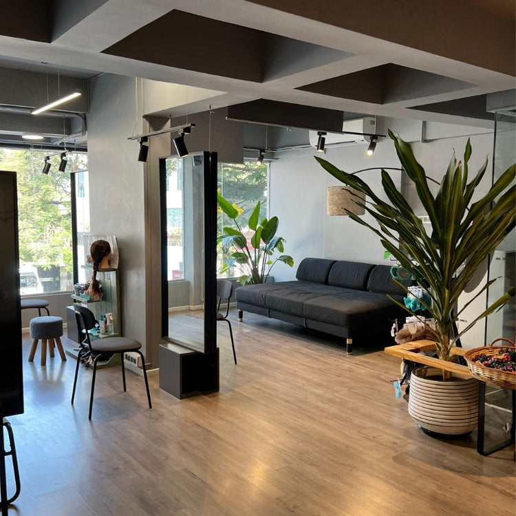 Contact Us – Nish Hair